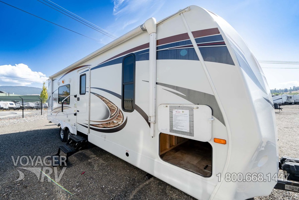 For Sale: Used 2012 Jayco Eagle 257RBS Travel Trailers | Voyager RV Centre