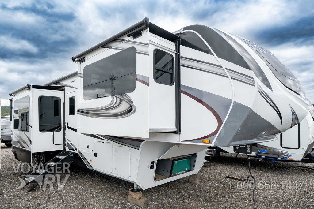 For Sale: Used 2022 Grand Design Solitude 380FL 5th Wheels | Voyager RV ...