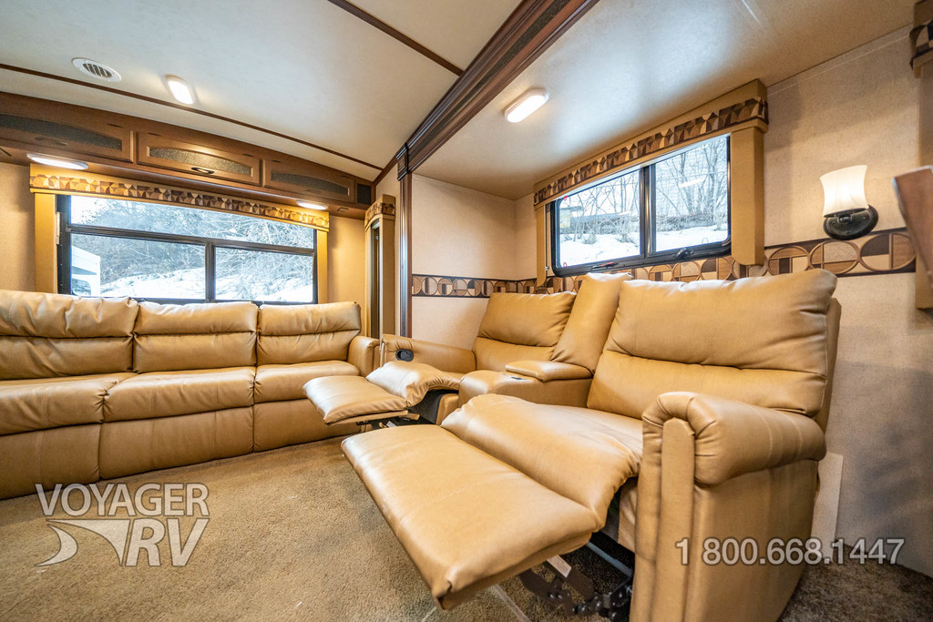 For Sale: Used 2015 Jayco White Hawk 33RSKS Travel Trailers | Voyager ...