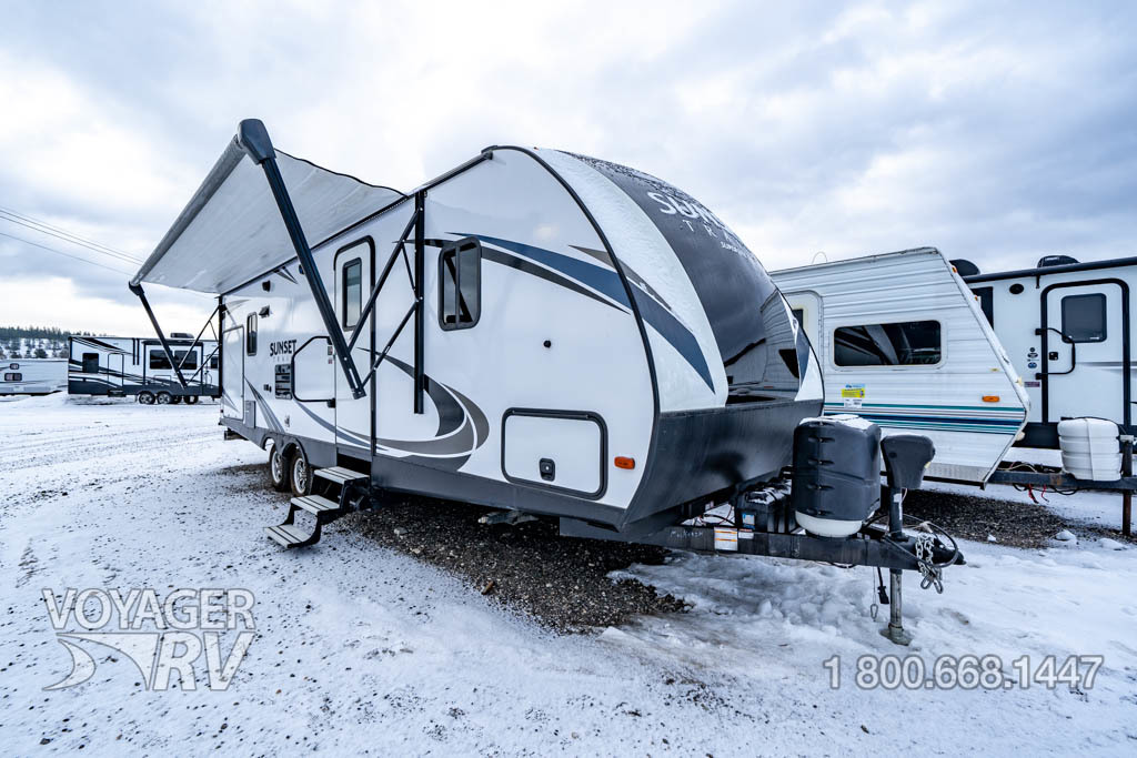 For Sale: Used 2018 Crossroads Sunset Trail 253RB Travel Trailers ...