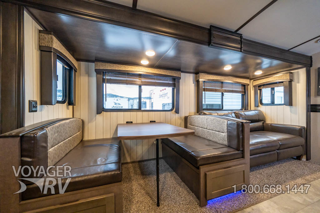 For Sale: Used 2018 Crossroads Sunset Trail 253RB Travel Trailers ...