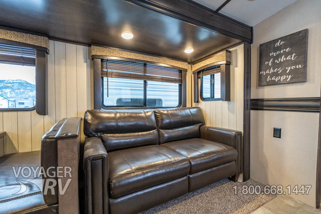 For Sale: Used 2018 Crossroads Sunset Trail 253RB Travel Trailers ...