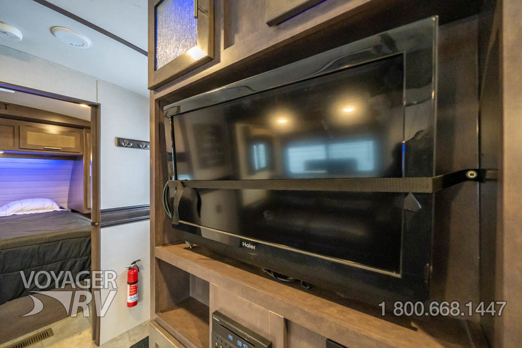 For Sale: Used 2018 Crossroads Sunset Trail 253RB Travel Trailers ...