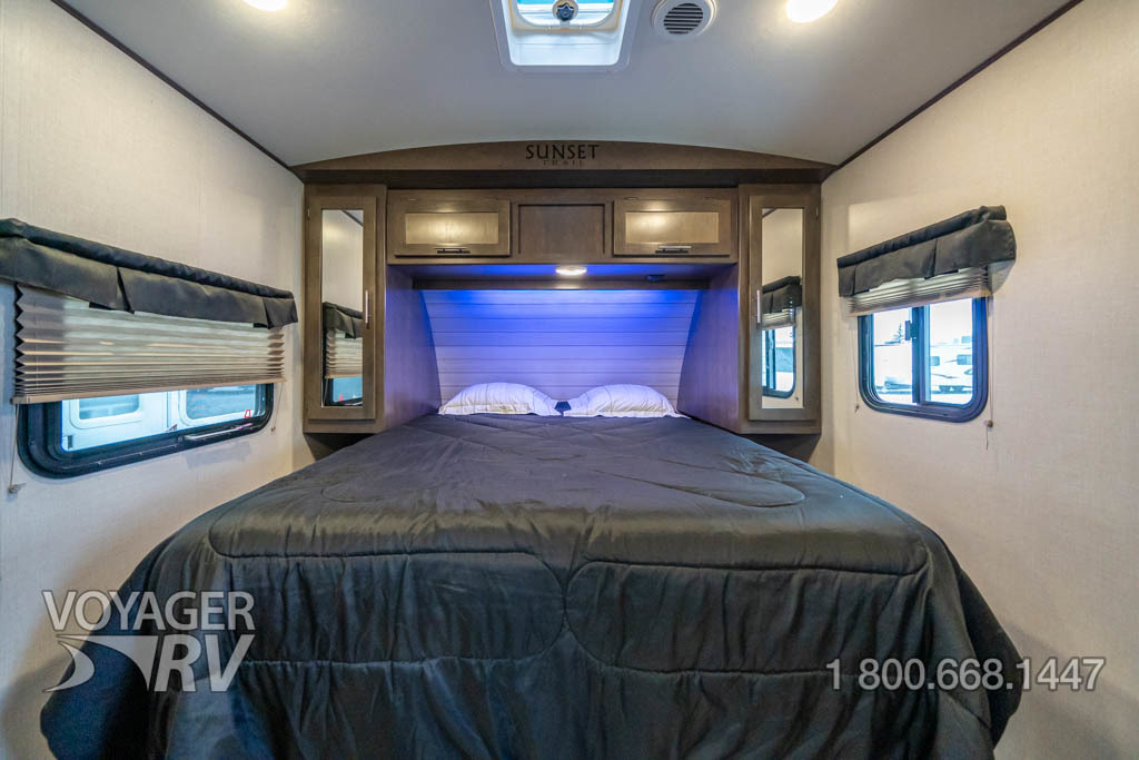 For Sale: Used 2018 Crossroads Sunset Trail 253RB Travel Trailers ...