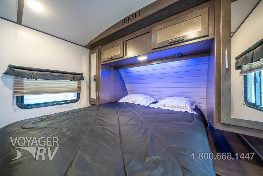 For Sale: Used 2018 Crossroads Sunset Trail 253RB Travel Trailers ...