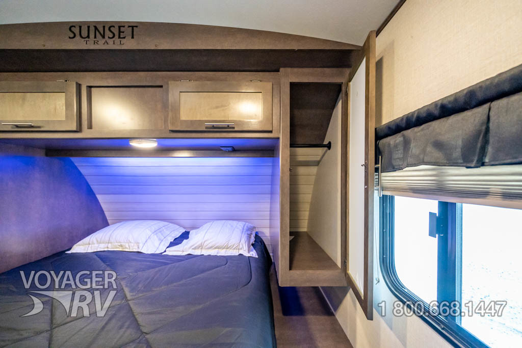 For Sale: Used 2018 Crossroads Sunset Trail 253RB Travel Trailers ...