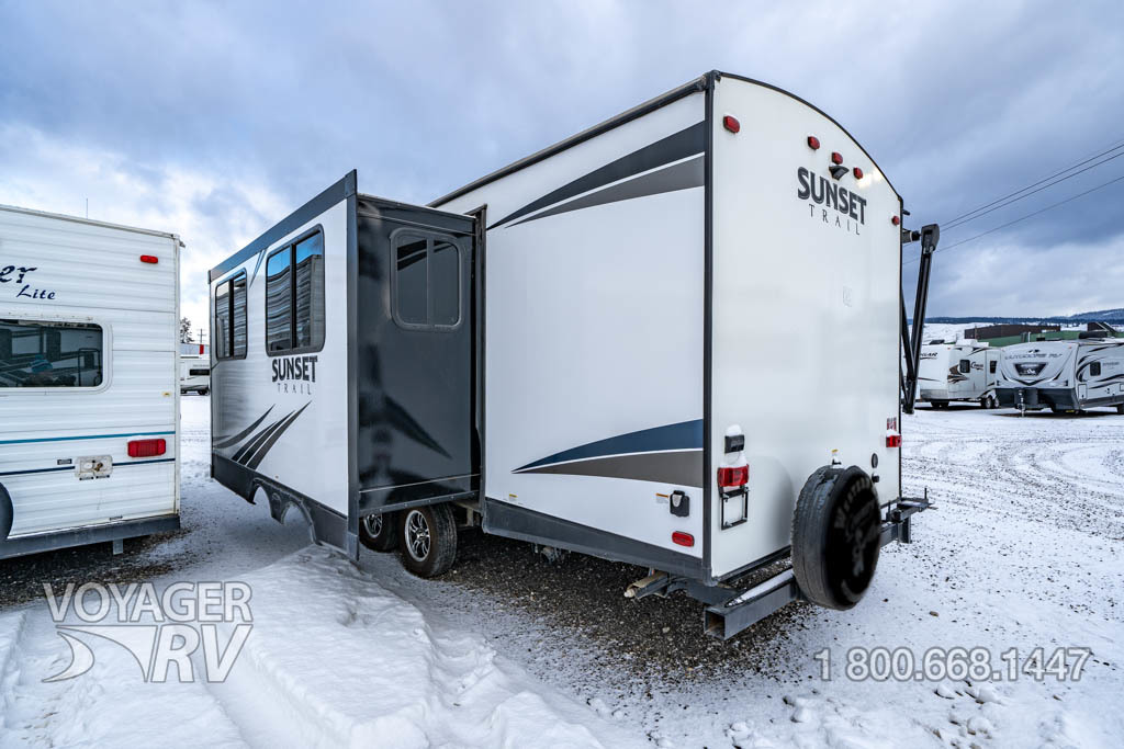 For Sale: Used 2018 Crossroads Sunset Trail 253RB Travel Trailers ...