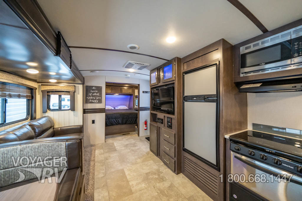 For Sale: Used 2018 Crossroads Sunset Trail 253RB Travel Trailers ...