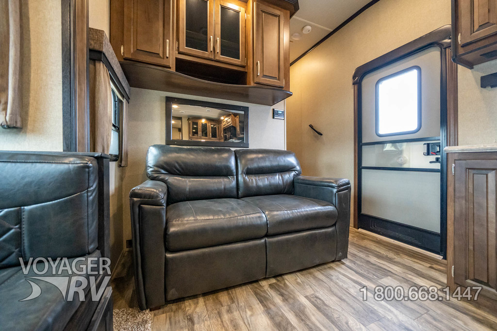 For Sale: Used 2019 Grand Design Reflection 28BH 5th Wheels | Voyager ...