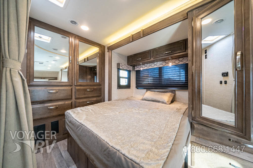 For Sale: Used 2021 Jayco Redhawk 24B Class C | Voyager RV Centre