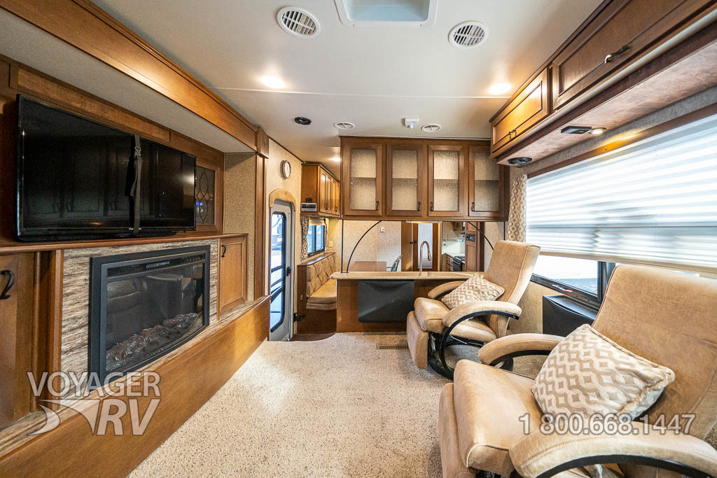For Sale: Used 2015 Open Range Highland Ridge 311FLR 5th Wheels | Voyager RV Centre