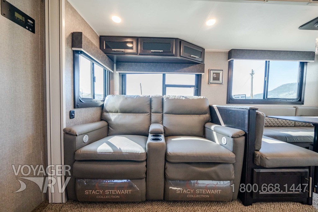 For Sale: Used 2020 Jayco Eagle HT 284BHOK Travel Trailers | Voyager RV ...